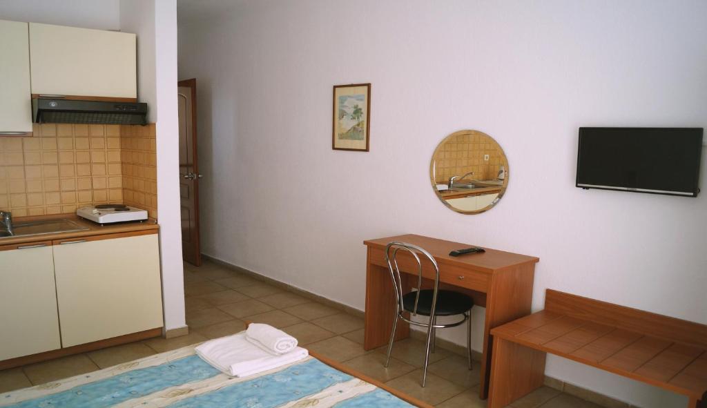 POLYCHRONO - BELLA GRECIA 3* - Con-Tur Travel